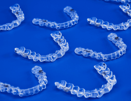 Principes Intermédiaires avec les Aligneurs Transparents